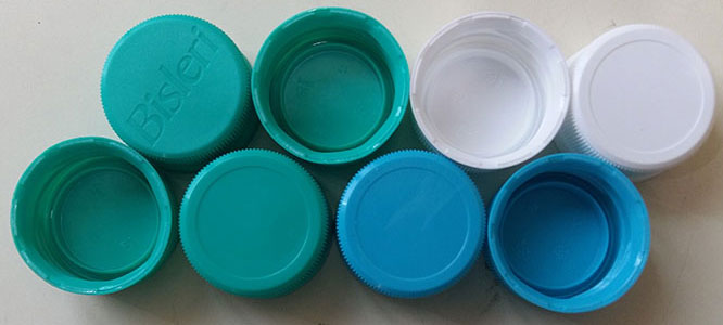 CSD and Water closures from Sacmi lines